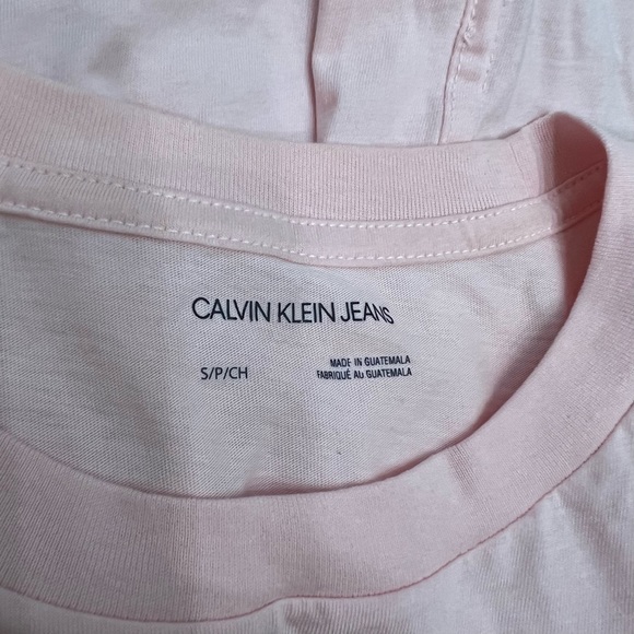Calvin Klein | Tops | Calvin Klein Jeans Pink Tee | Poshmark